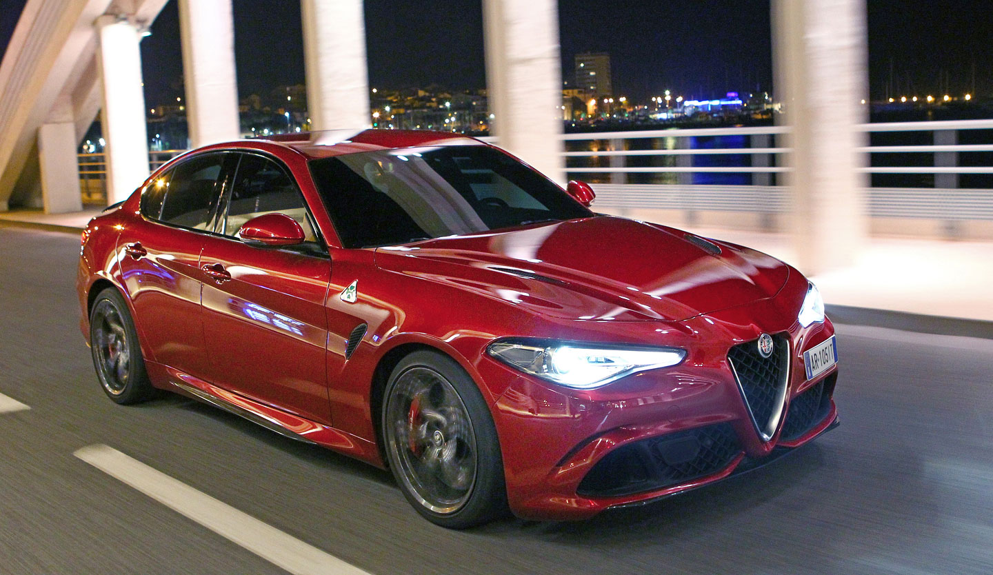 Fotogalerie - Alfa Romeo Giulia QV 2,9 V6 Bi-Turbo (375 kW ...