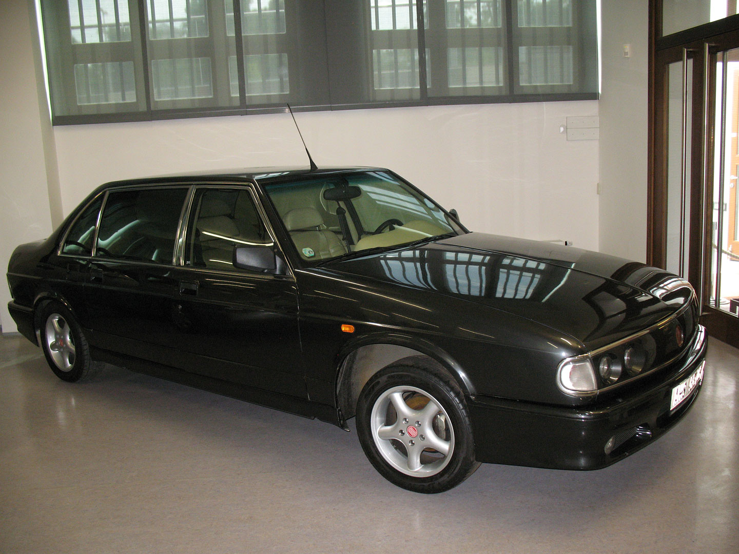 Tatra Prezident (1994): Nástupce šestsettřináctky zůstal osamocen | auto.cz