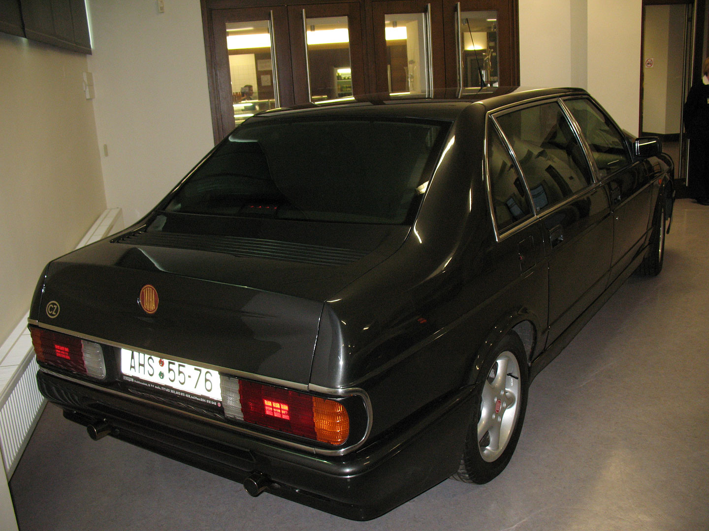 Tatra Prezident (1994): Nástupce šestsettřináctky zůstal osamocen | auto.cz